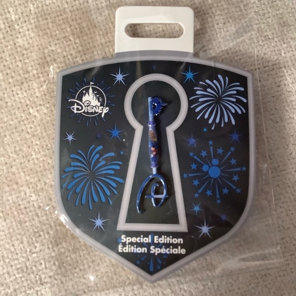 Disney | Accents | Disney Store Special Edition Key Bundle Toy Story ...